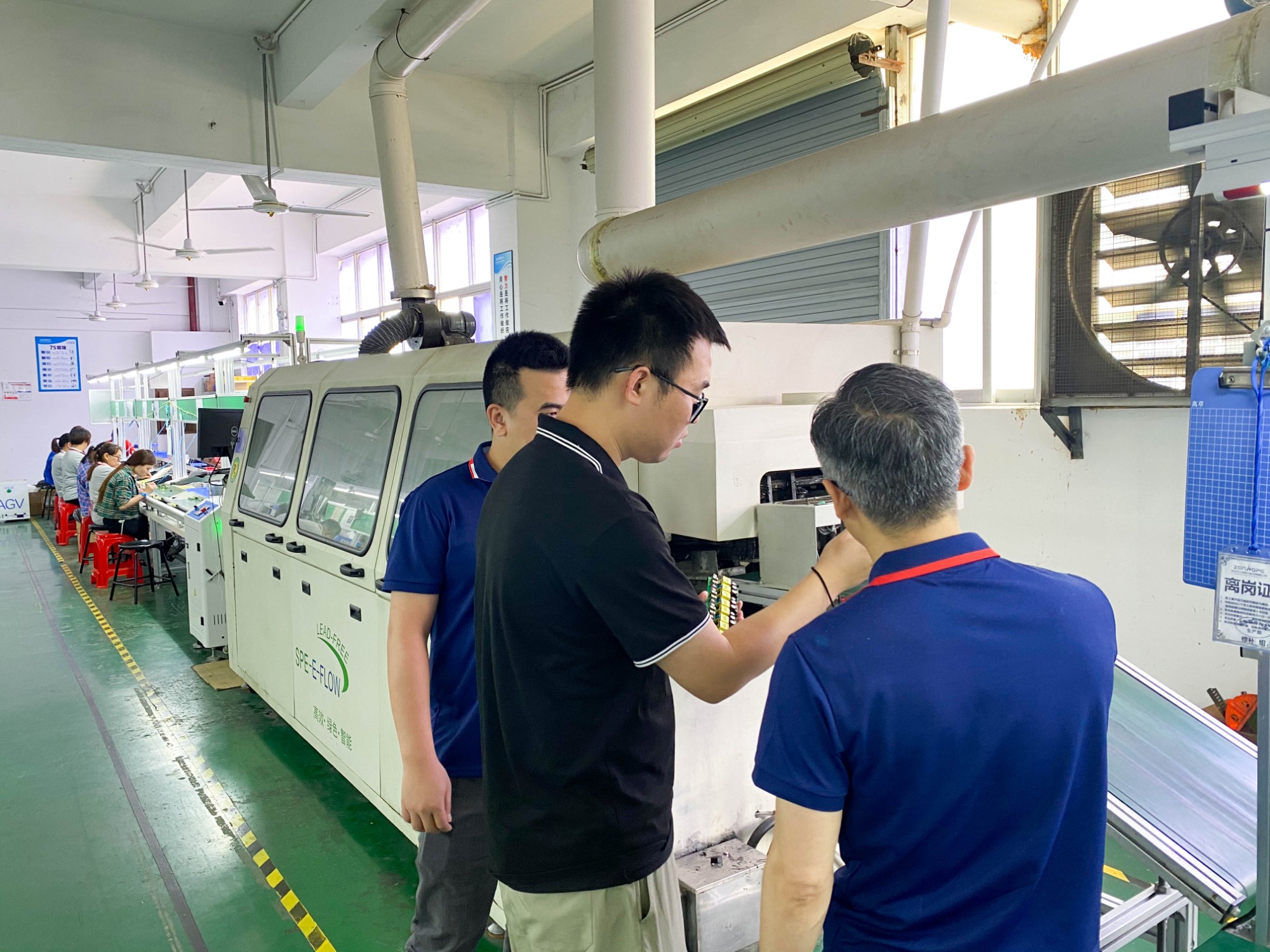 Customers visit our factory
